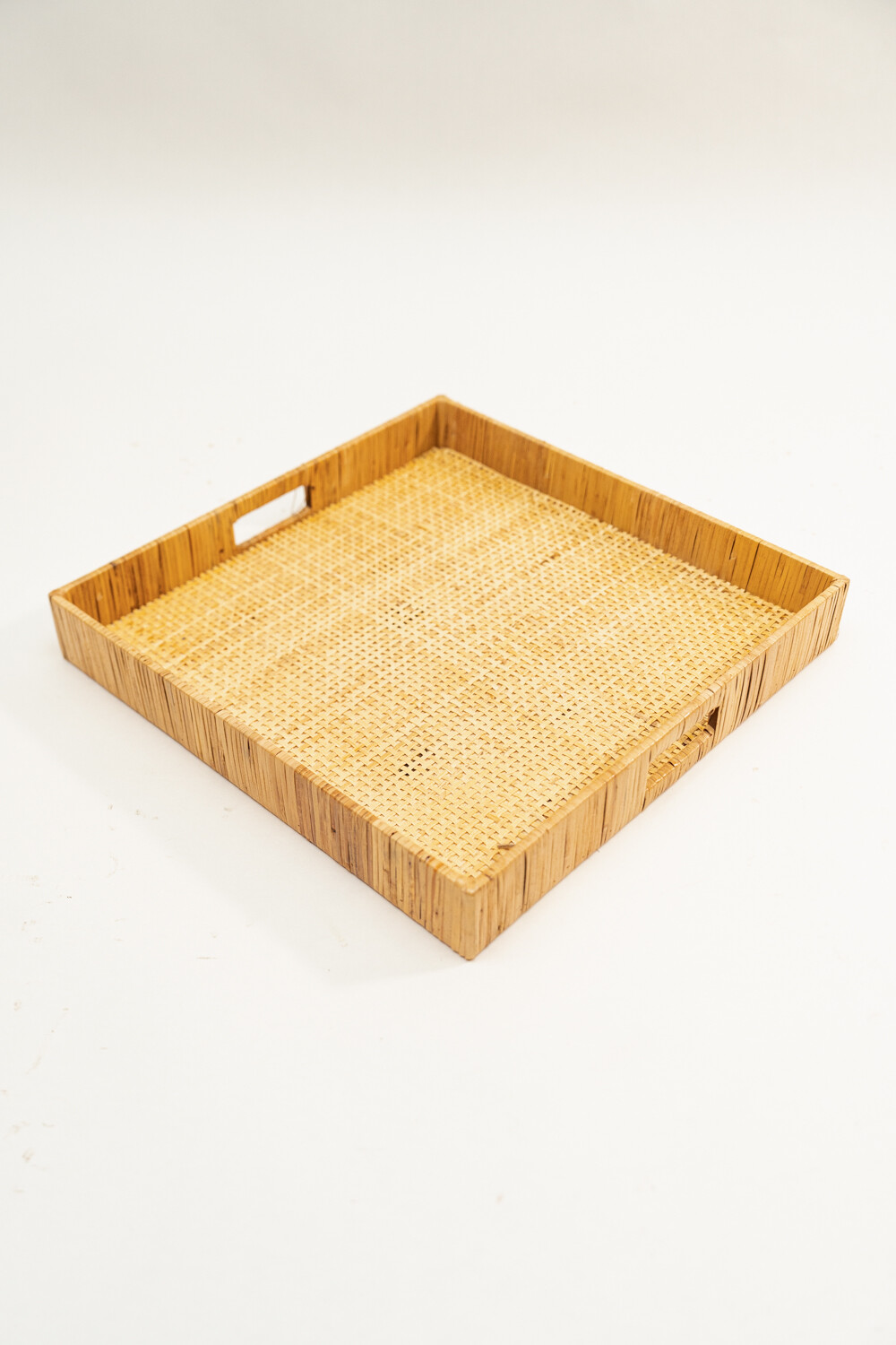 Bandeja Bhin - Color Unico — Indian