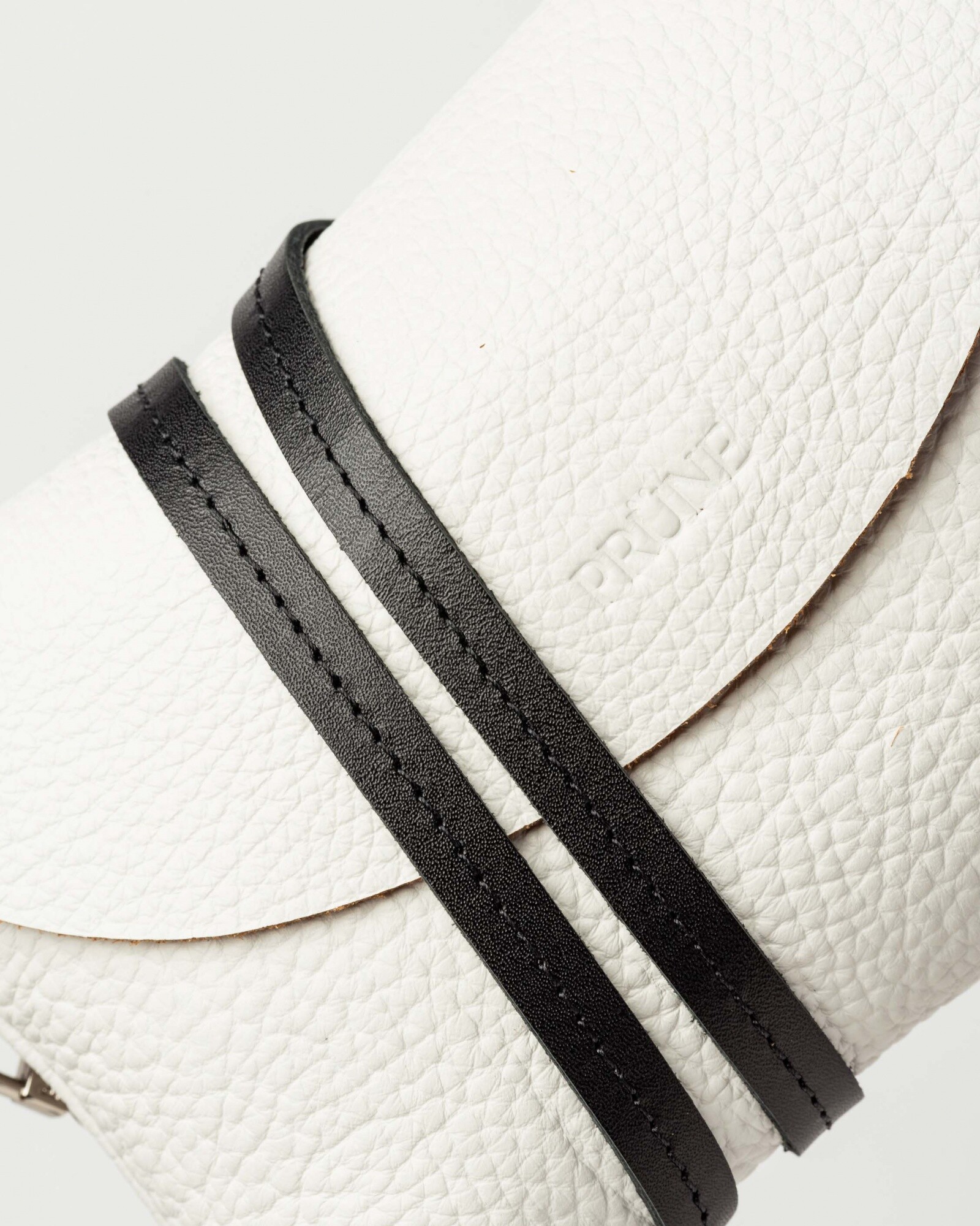 Mini bag Viena en cuero graneado - Blanco — Prüne