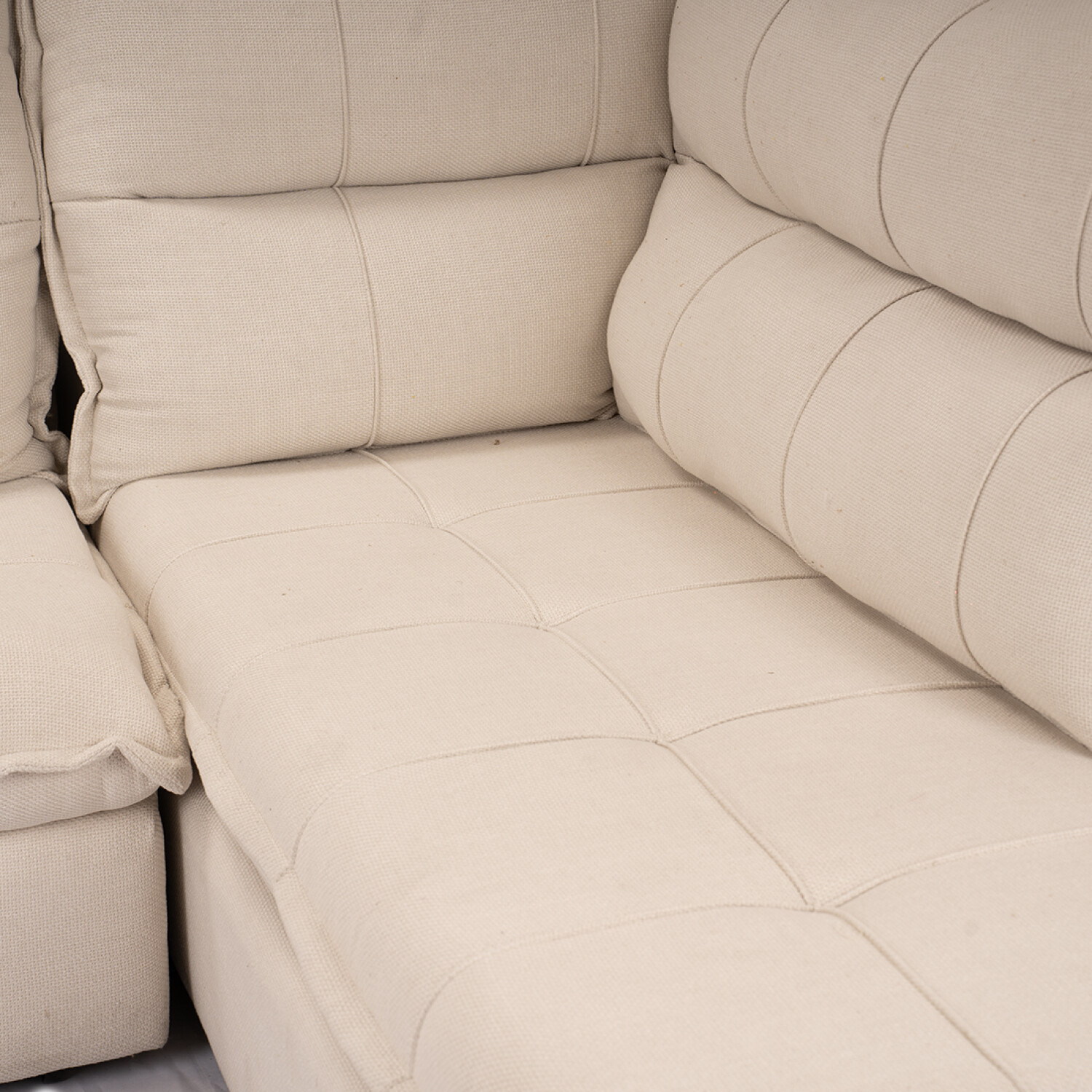 Sillón Cesky con Chaise - Beige Izquierdo — Rustico Hogar