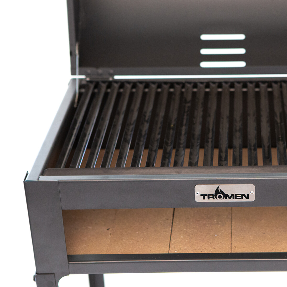 Parrilla Tromen Para Leña Modelo Chulengo.- — Magnum