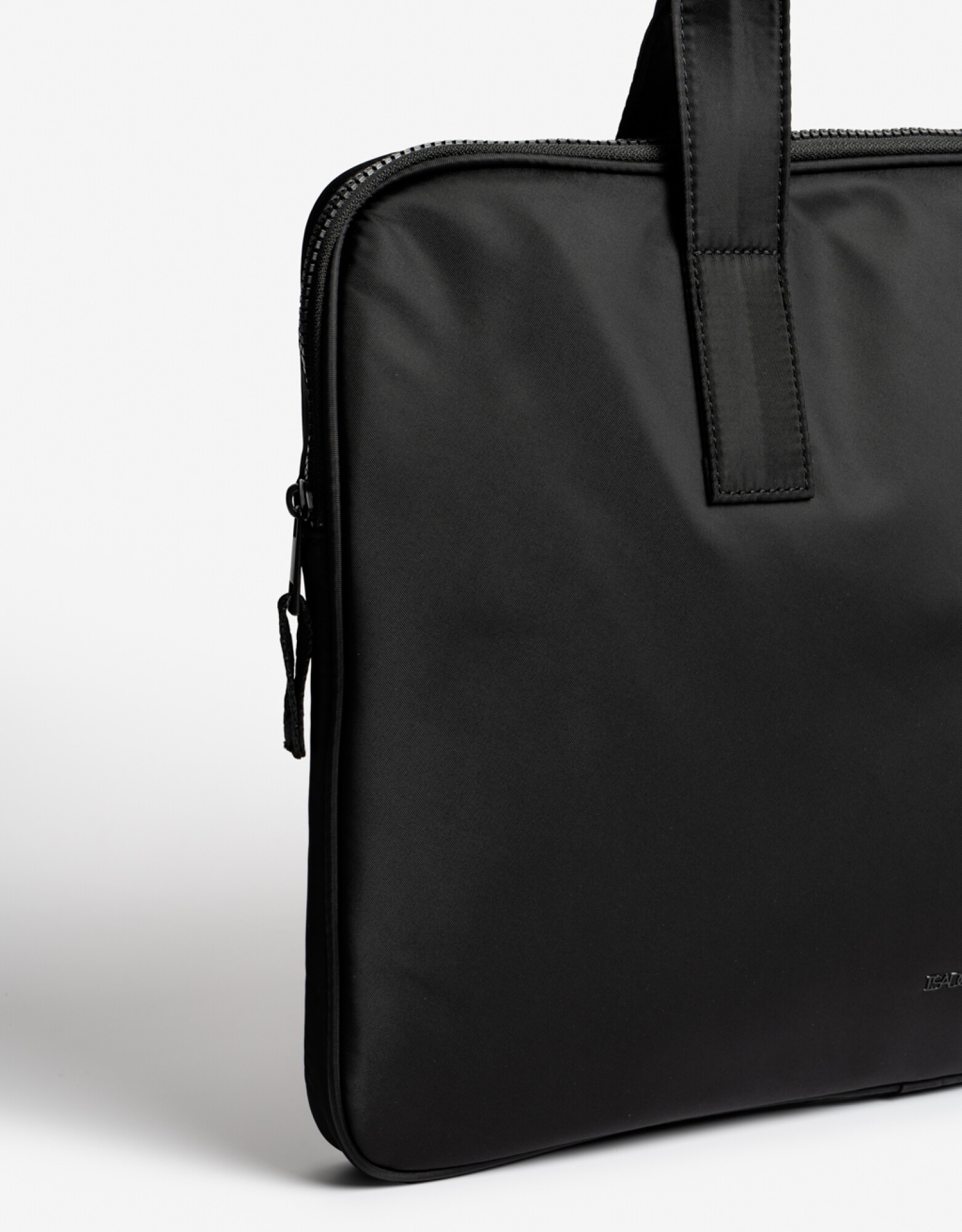 Portanotebook De Nylon — Isadora