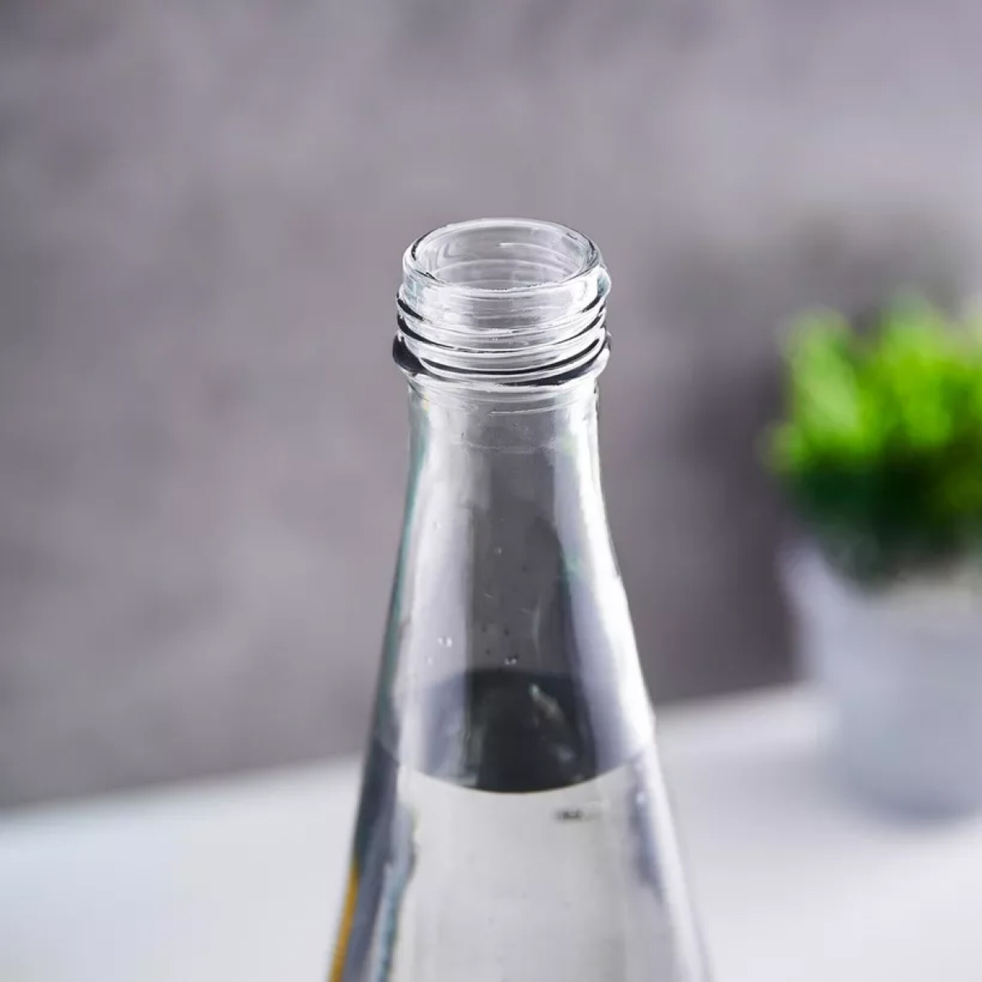 Botella de vidrio de 1 litro con tapa de enroscar — Mis Petates