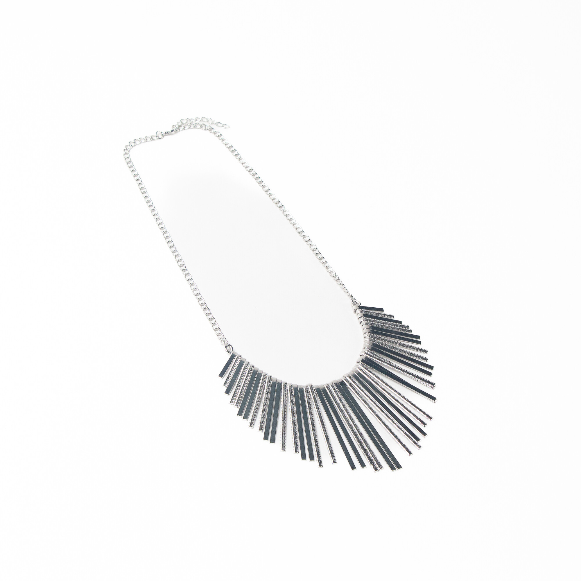 COLLAR HOLIDAY PLATEADO — Kaunas