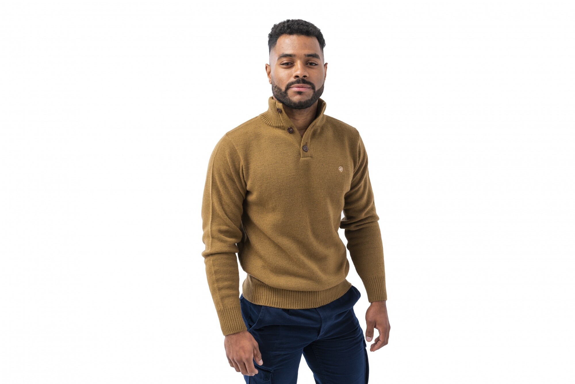 SUETER MEDIO BOTONES - Marrón — Pampero